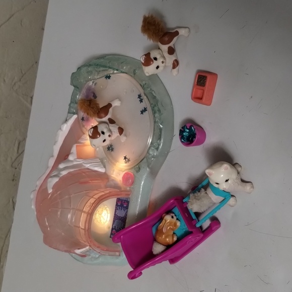 Littlest Pet Shop | Toys | Vintage 994 Littlest Pet Shop Light Up Igloo ...